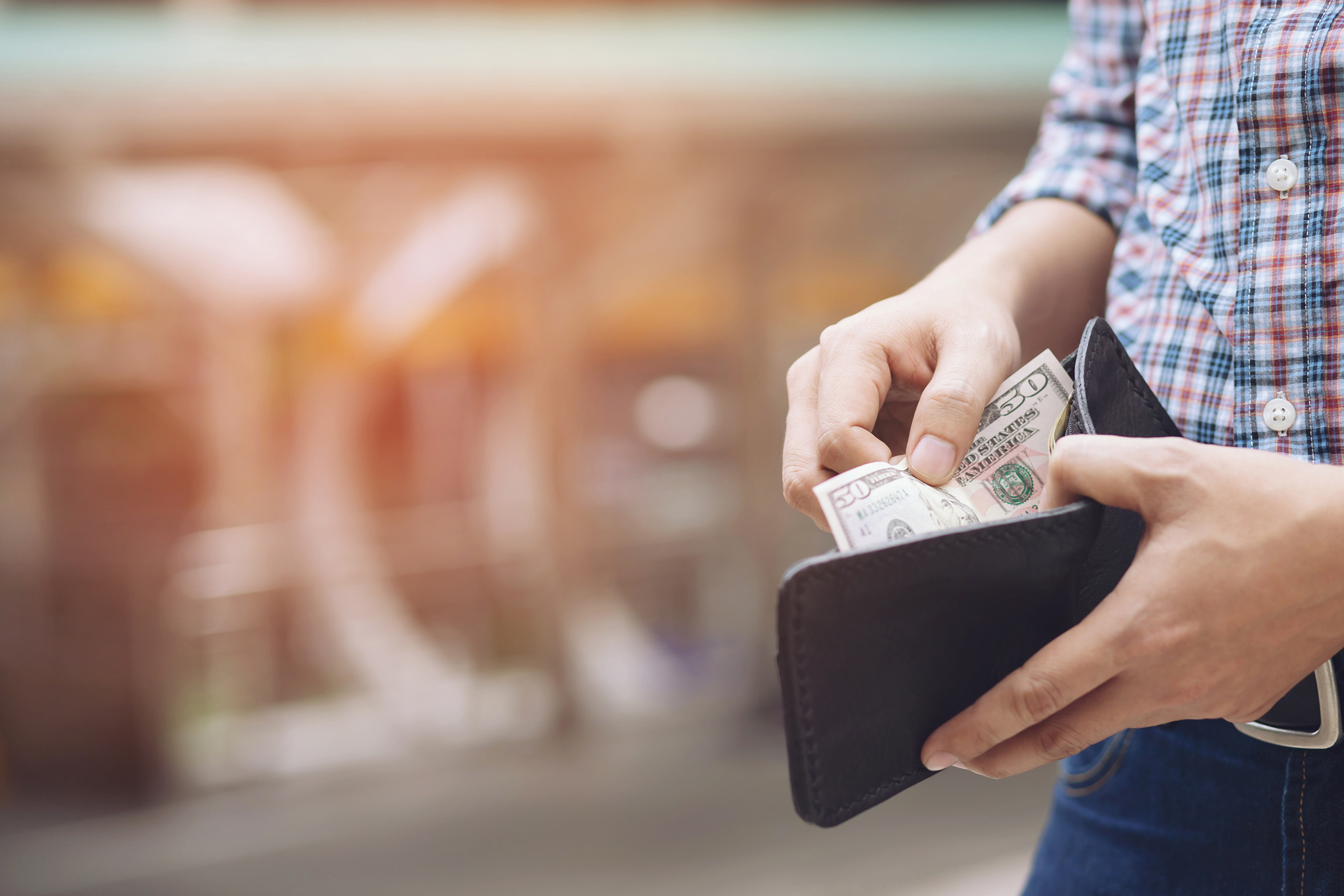 Reduce Your Spending with an All-Cash Diet | Happy State Bank